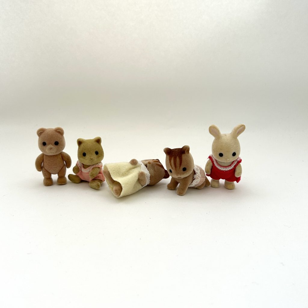 [Used] BABY SET BEAR FOX SQUIRREL MILK RABBT Epoch Sylvanian Families ...